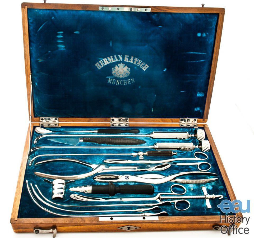 Suprapubic Lithotomy - EAU European Museum of Urology